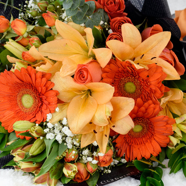 Beyond Brilliant Mixed Floral Bouquet Gift Set | Fresh Flower Gifts ...